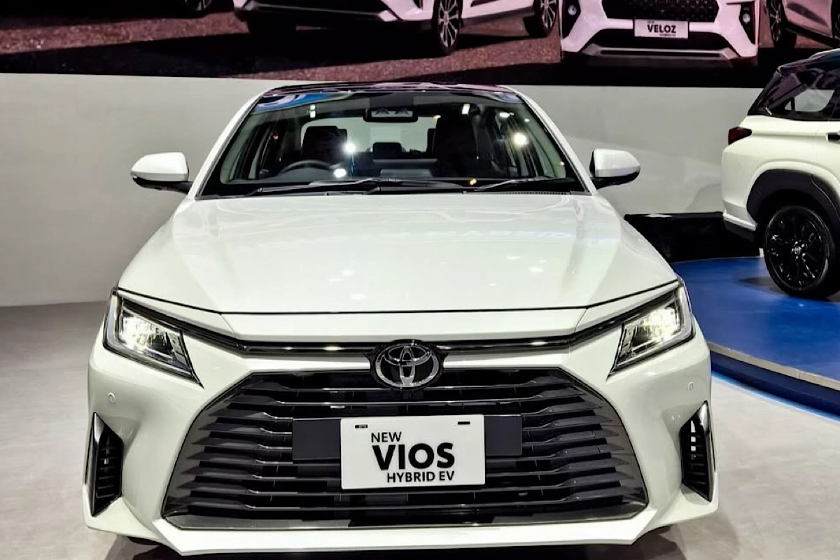 Ketika Toyota Hybridkan Vios, Mobil Sedan Legendaris Jadi Lebih Irit ...
