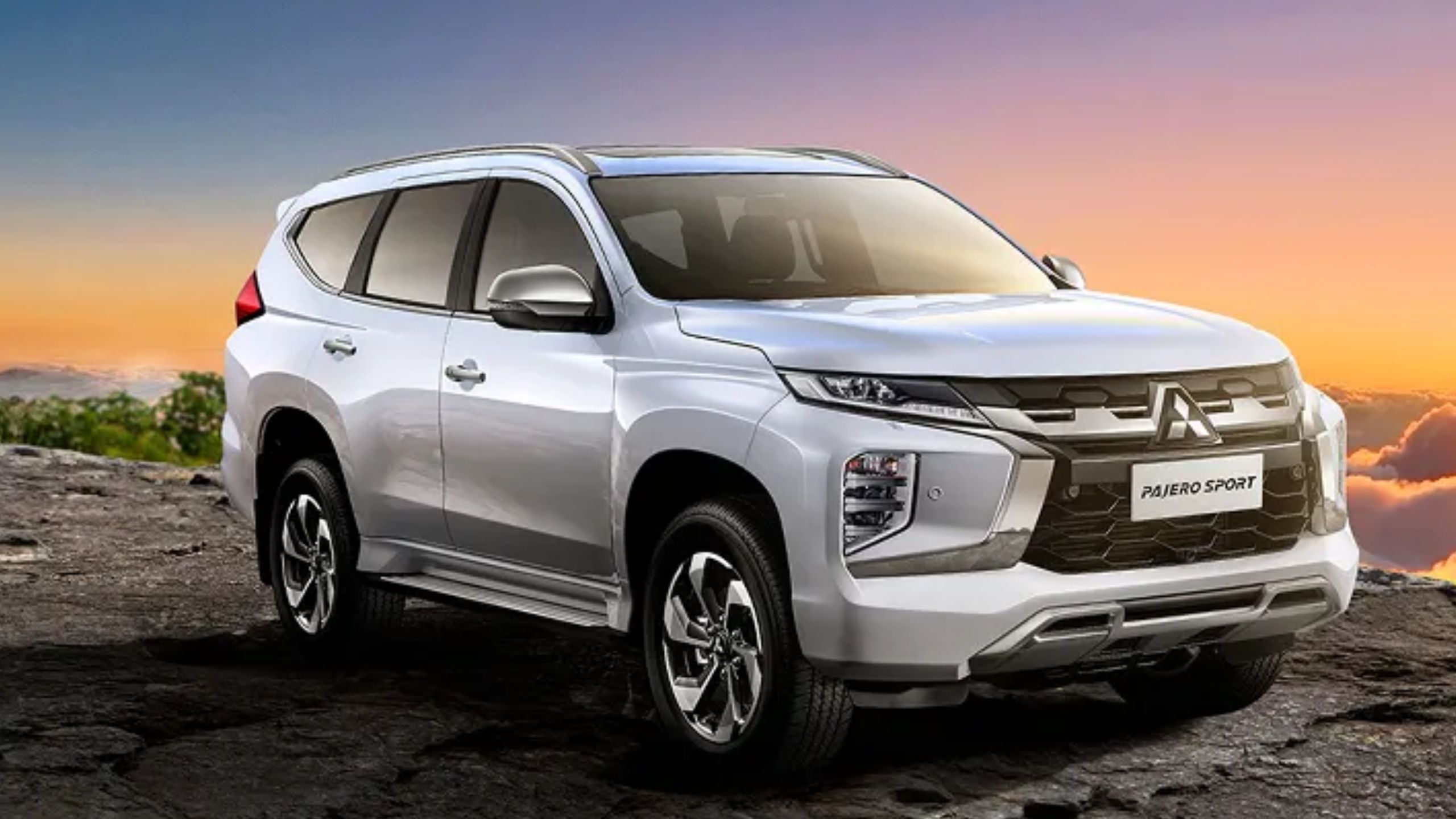 Verwunderlich Mitsubishi Hybrid Suv Fotos