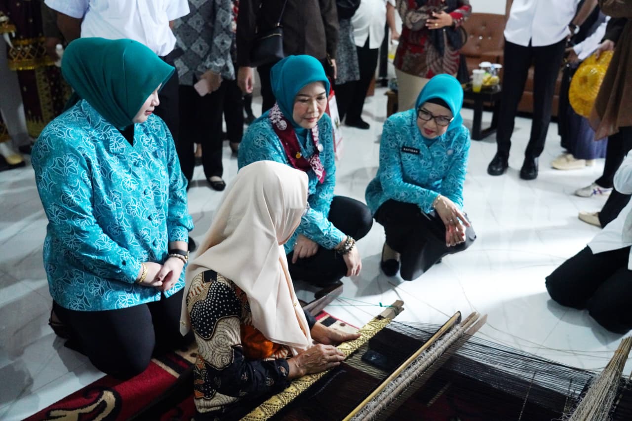 Feby Herman Deru Monitoring 10 Program Pokok PKK di Muratara, Resmikan ...