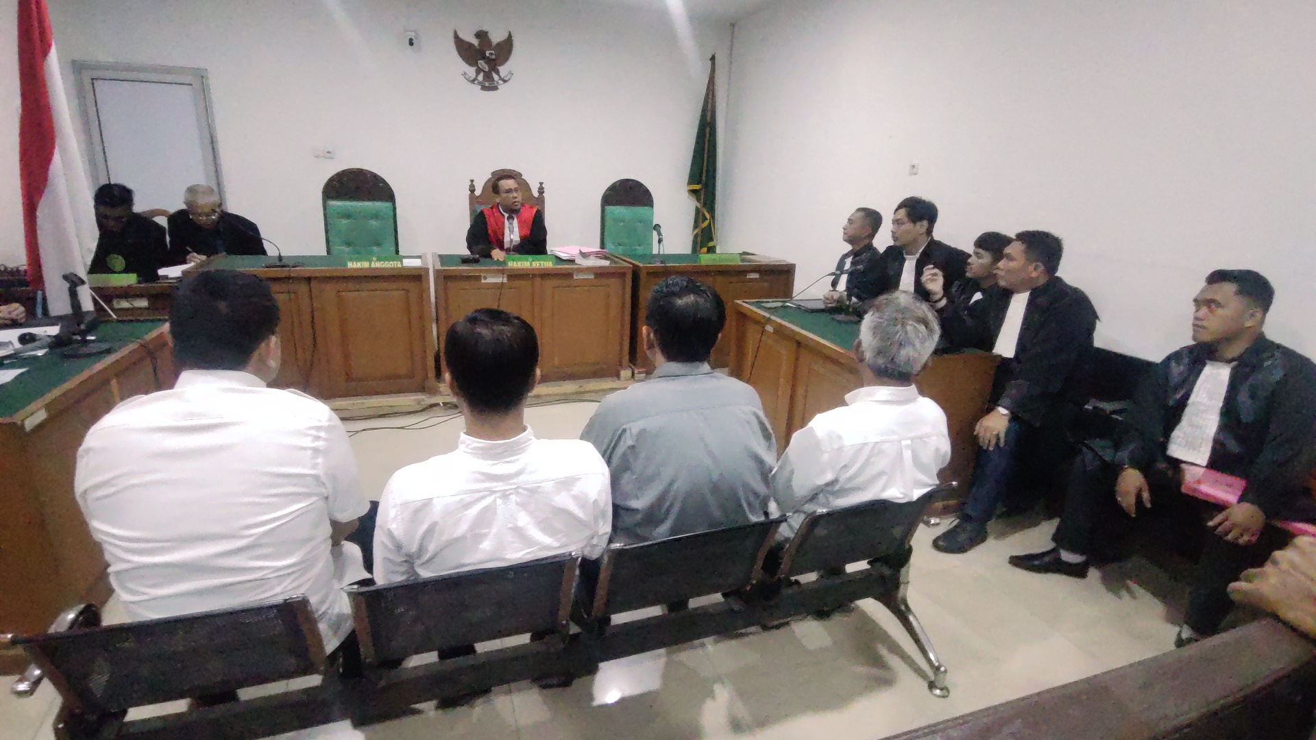 Sidang Perdana Kasus Korupsi Fee Pokir DPRD OKU Ditunda, Hakim ...